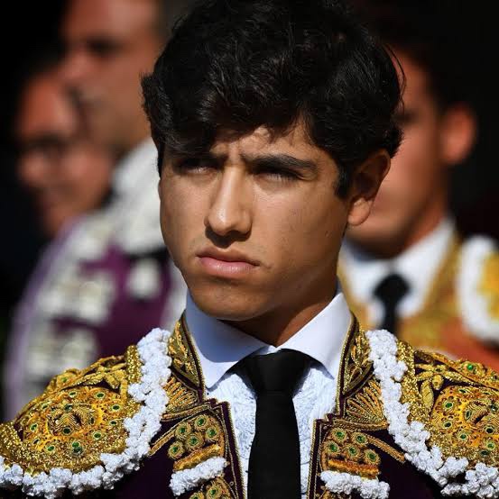 Debutará Luis David Adame en Pamplona el próximo 13 de julio – DE SOL Y ...